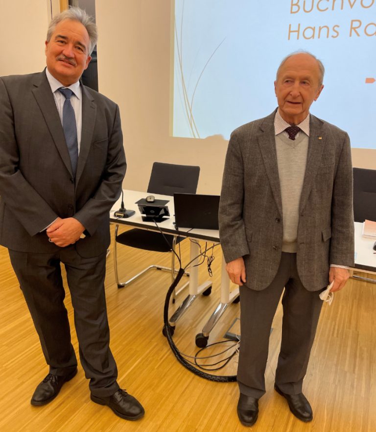 Hans Rapp stellt Buch vor – Josef Rief MdB